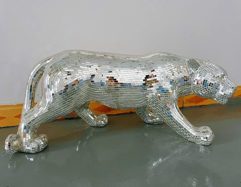 Disco Tiger Status - China Best Disco Mirror Ball and stage light Factory